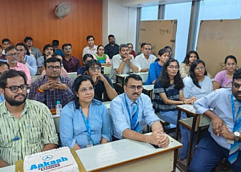 3 Best NEET Coaching in Surat - Expert Recommendations