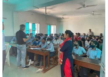 3 Best NEET Coaching in Gurugram, HR - ThreeBestRated