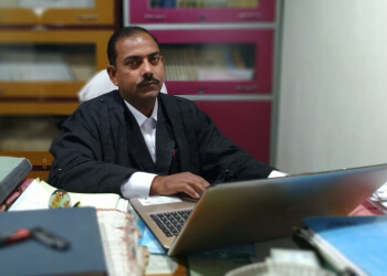 जमशेदपुर के 3 सर्वश्रेष्ठ तलाक वकील - ThreeBestRated