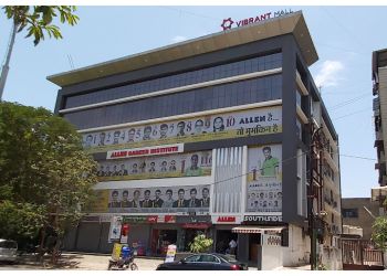 3 Best NEET Coaching in Surat, GJ - ThreeBestRated