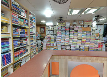 3 Best Book Stores in Ahmedabad - Expert Recommendations