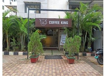 3 Best Cafes in Surat - Expert Recommendations