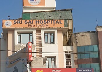मुरादाबाद के 3 सर्वश्रेष्ठ फुफ्फुसीय रोग विशेषज्ञ - ThreeBestRated