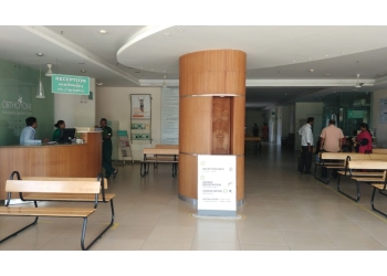 3 Best Orthopaedic Surgeons in Coimbatore - Expert Recommendations