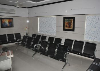 3 Best Neurologist Doctors in Rajkot - Expert Recommendations