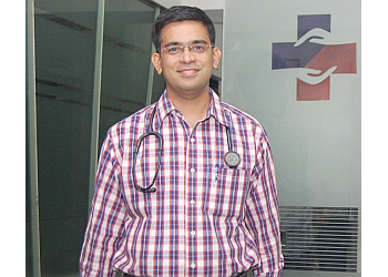 विशेषज्ञों की सिफारिशें बेलगाम के सर्वश्रेष्ठ 3 हृदय रोग डॉक्टर