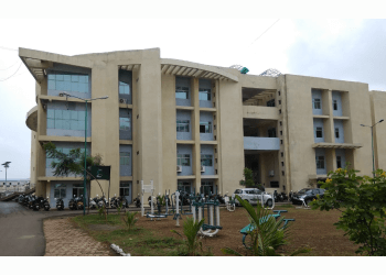 3 Best Engineering Colleges in Raipur - Expert Recommendations