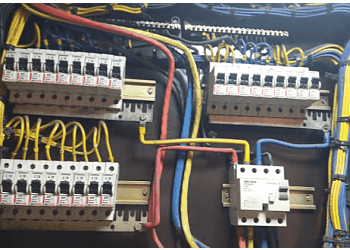 3 Best Electricians in New Delhi - Expert Recommendations
