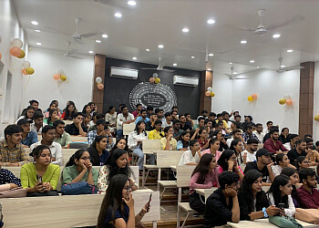 3 Best Coaching Classes in Varanasi - Expert Recommendations