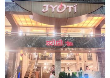 3 Best Pure Vegetarian Restaurants in Pune - Expert Recommendations