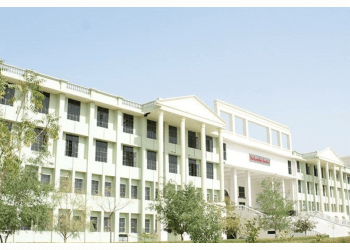 3 Best Engineering Colleges in Kota - Expert Recommendations