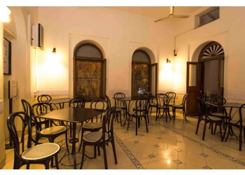 3 Best Fast Food Restaurants in Pune - Expert Recommendations