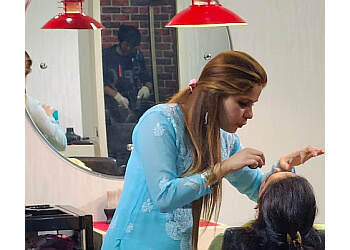3 Best Beauty Parlours in Srinagar - Expert Recommendations