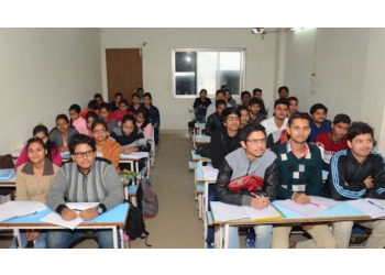 3 Best Coaching Classes in Varanasi - Expert Recommendations
