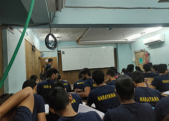 3 Best NEET Coaching in Surat - Expert Recommendations