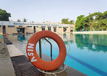 विशेषज्ञों की सिफारिशें वड़ोदरा के 3 स्विमिंग पूल