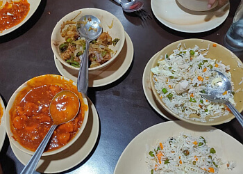 3 Best Fast Food Restaurants in Lucknow - Expert Recommendations