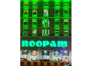 3 Best Clothing Stores in Mumbai - Expert Recommendations