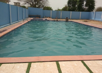 3 Best Swimming Pools in Jaipur - Expert Recommendations