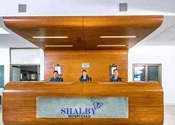 3 Best Multispeciality Hospitals in Surat - Expert Recommendations