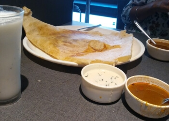 3 Best Fast Food Restaurants in Rajkot - Expert Recommendations