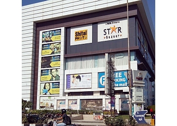 3 Best Supermarkets in Surat - ThreeBestRated