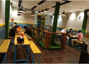 3 Best Fast Food Restaurants in Thane - Expert Recommendations