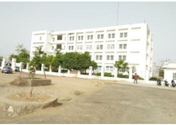 3 Best Engineering Colleges in Kota - Expert Recommendations